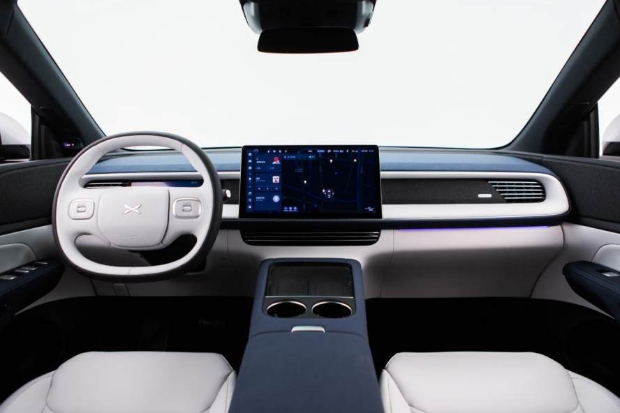 手握20万选智能SUV，小鹏G6和飞凡R7应该怎么选？_搜狐汽车_搜狐网