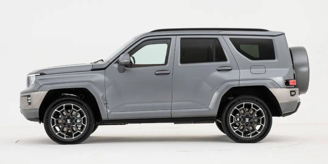 3.0T V6，5秒破百，这款越野车只要40多万？_搜狐汽车_搜狐网