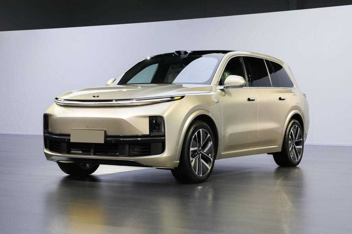 把全尺寸卖成畅销车，全系顶配+NOA的理想L9真要做“奔驰S级”？_搜狐汽车_搜狐网