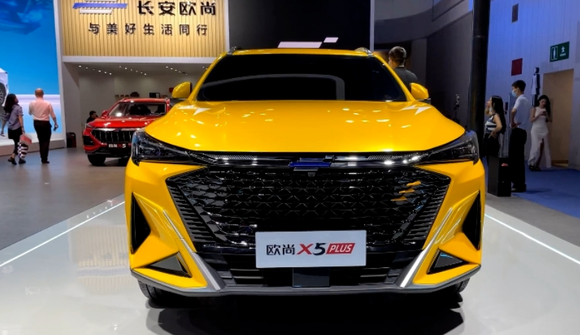 长安焕然一新，换标升级档次飙升，7万起售搭载1.5T+188马力，BBA也得靠边站？_搜狐汽车_搜狐网