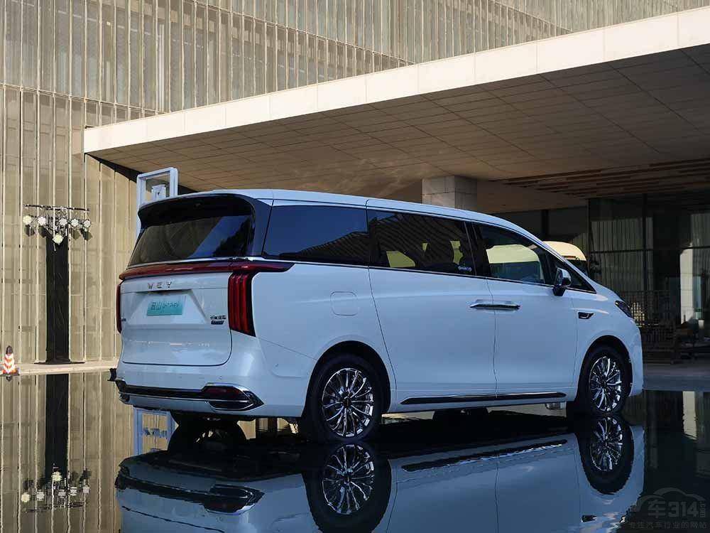 高端MPV之争，长城魏牌高山DHT-PHEV对比腾势D9 DM-i，谁才是首选？_搜狐汽车_搜狐网