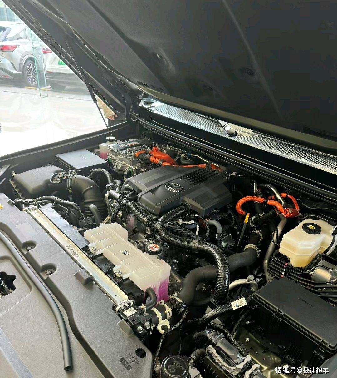 探秘未来，新款雷克萨斯GX登场， 2.4T+8AT_搜狐汽车_搜狐网