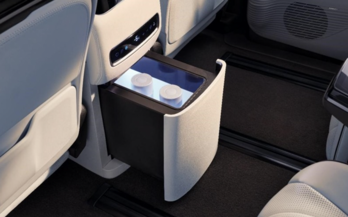 腾势D9公布价格，33.98-60.06万元，可以选MEGA了_搜狐汽车_搜狐网