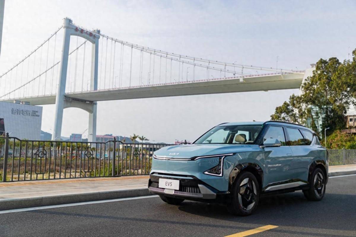大众ID.4 CROZZ VS起亚EV5 720长续航版，谁更值得入手？_搜狐汽车_搜狐网