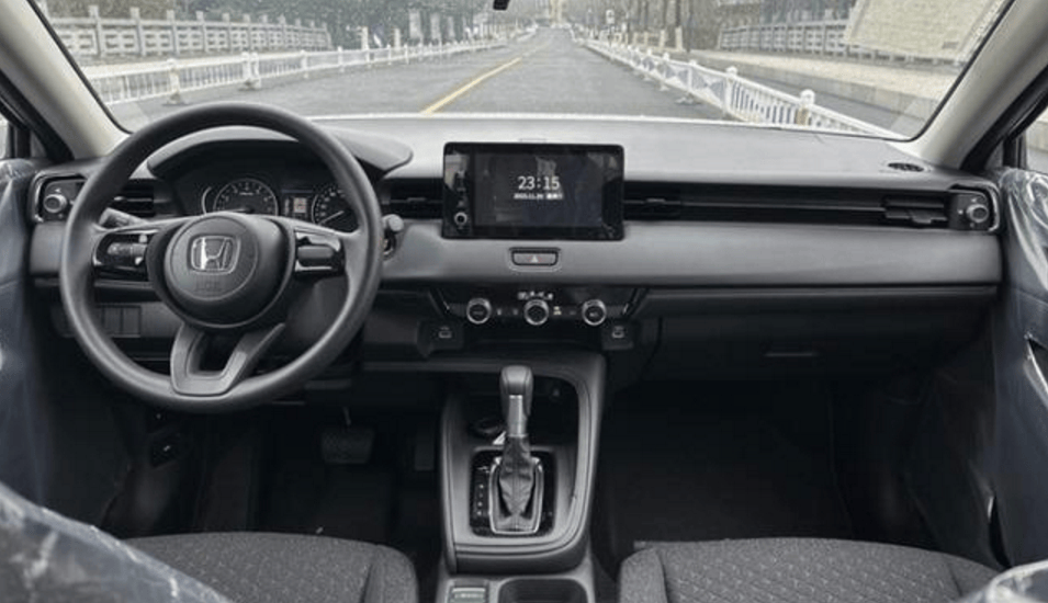 领克06 Remix对决本田XRV：谁将成为小型SUV市场的新宠？_搜狐汽车_搜狐网