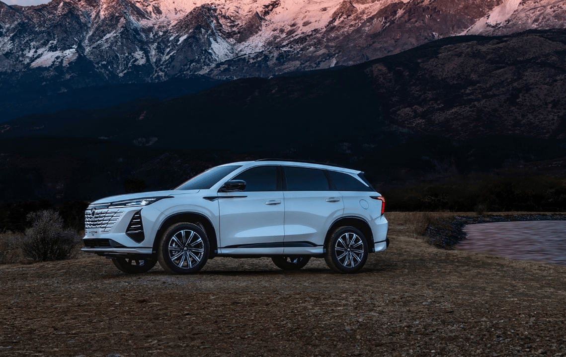 连续3个月夺冠销量榜！长安CS75PLUS中国市场燃油SUV_搜狐汽车_搜狐网