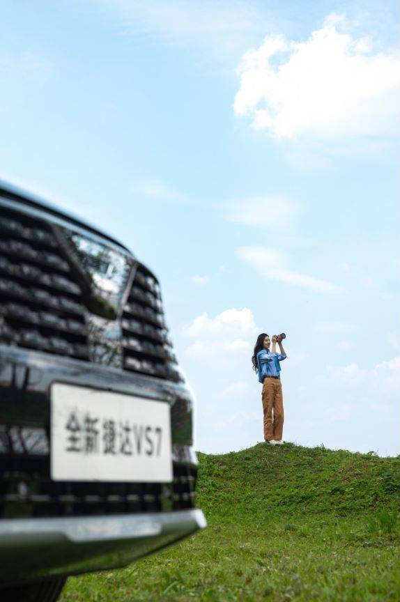 决战花车赛道，捷达VS7对决长安CS75 PLUS：谁能赢得你的心？_搜狐汽车_搜狐网