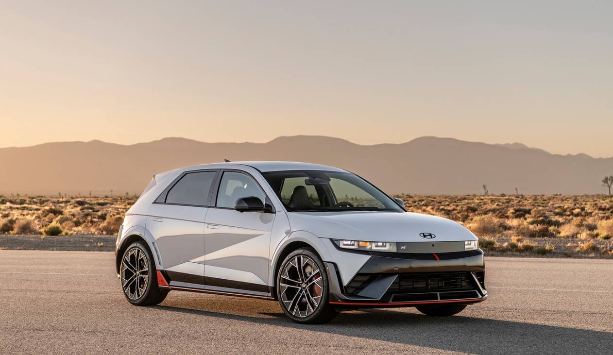 淹没在车海里的韩系车，现代IONIQ 5 N一键漂移，售价或将超50万_搜狐汽车_搜狐网