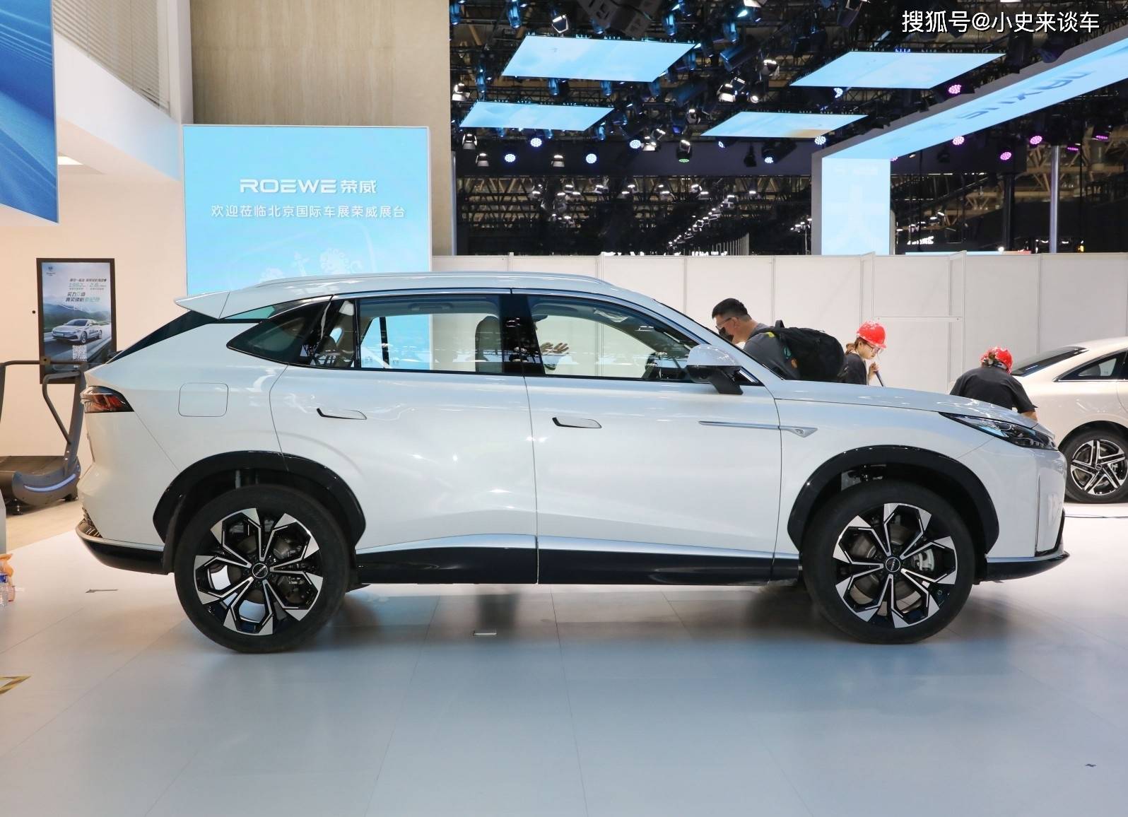 全新超级混动SUV来了！预售不超12万，配24.6寸大屏，续航1300Km_搜狐汽车_搜狐网