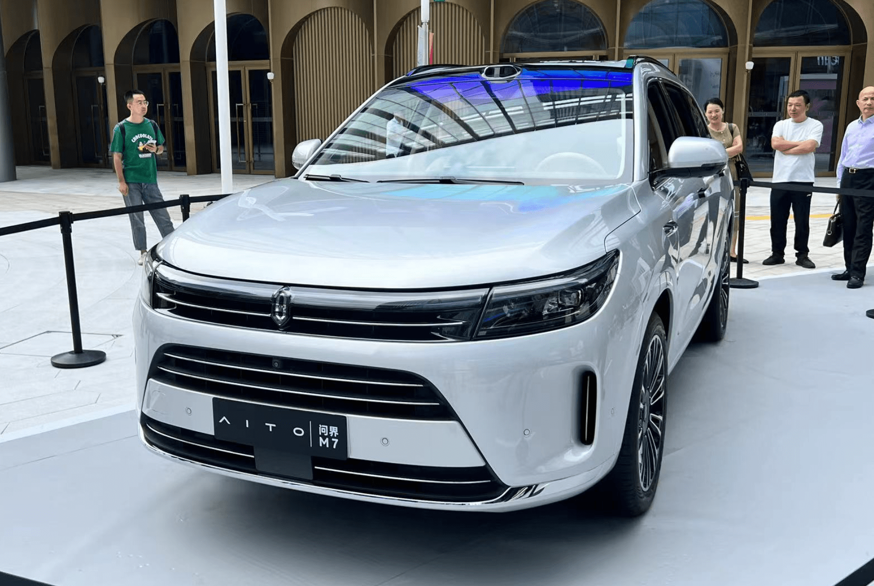 增程式SUV三剑客：理想L8、问界M7与星纪元ET的“三国演义”_搜狐汽车_搜狐网