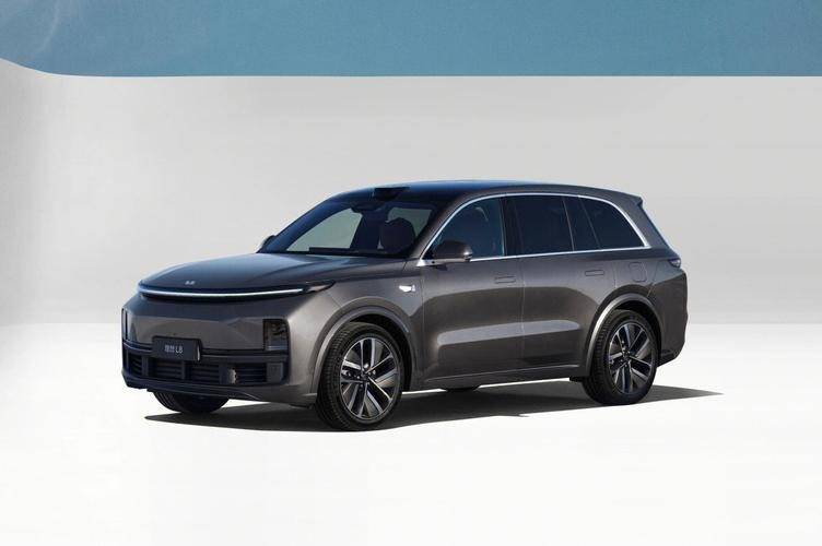 增程式SUV三剑客：理想L8、问界M7与星纪元ET的“三国演义”_搜狐汽车_搜狐网