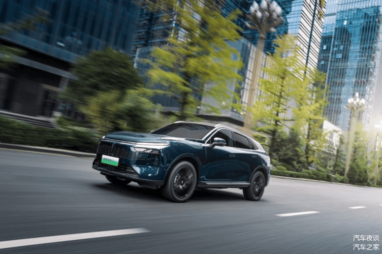 4.7秒破百 纯电续航200km 新摩卡Hi4最低到手价21.38万_搜狐汽车_搜狐网