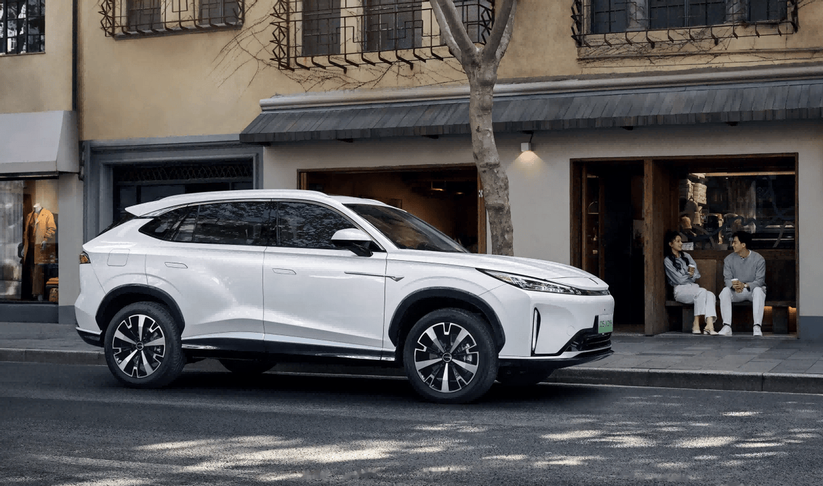 10万级插混SUV，荣威D5X DMH上市，综合续航达1300km_搜狐汽车_搜狐网