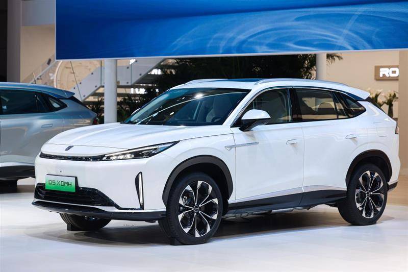 紧凑级插混SUV新卷王，荣威D5X DMH 11.98万起售_搜狐汽车_搜狐网