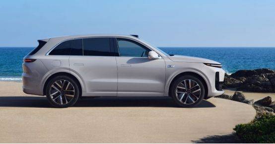 官方起售价均为24.98万，问界新M7和理想L6买谁更香？_搜狐汽车_搜狐网