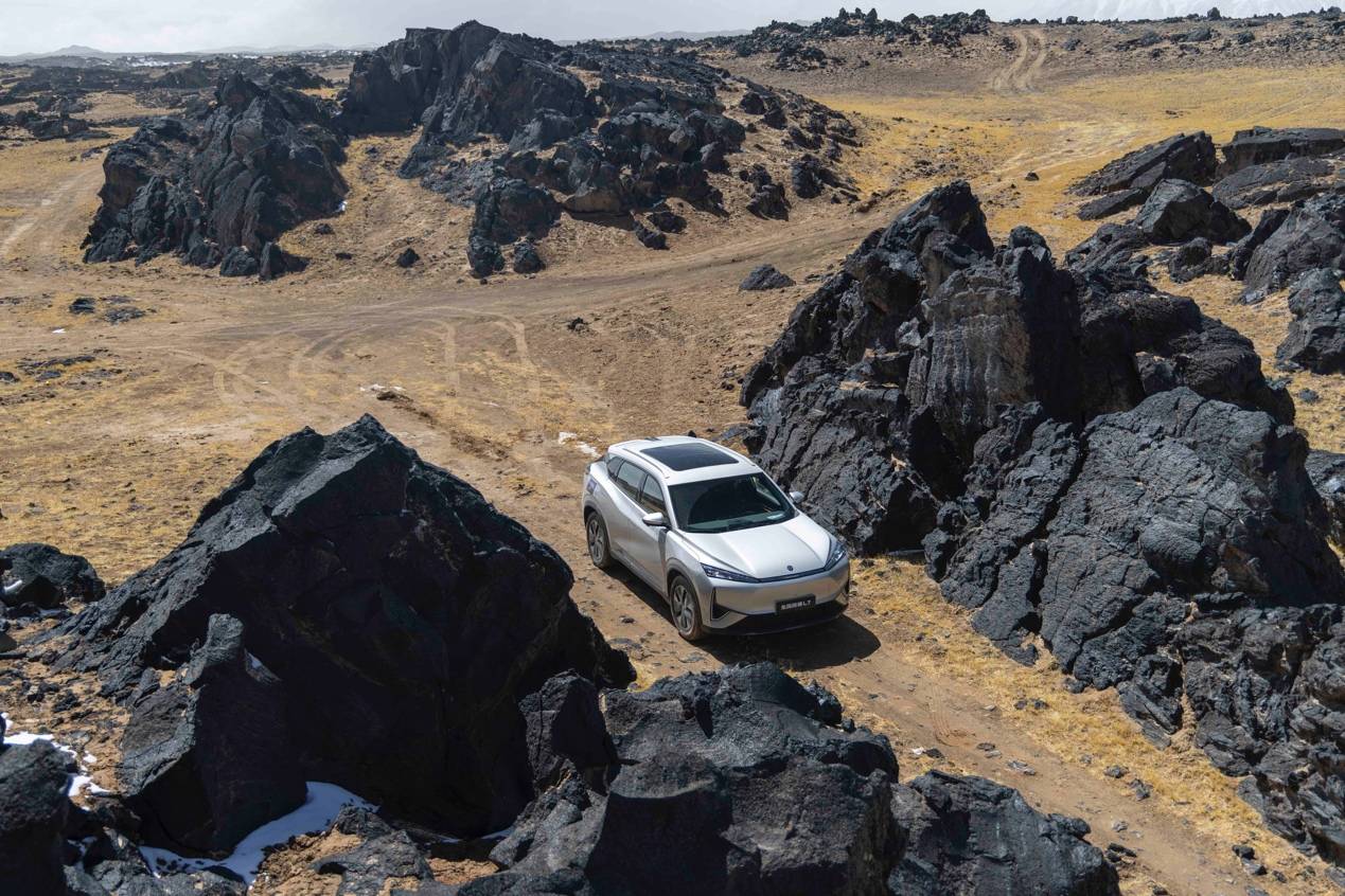 东风风神L7正式上市 205km纯电续航车型12.99万元起_搜狐汽车_搜狐网