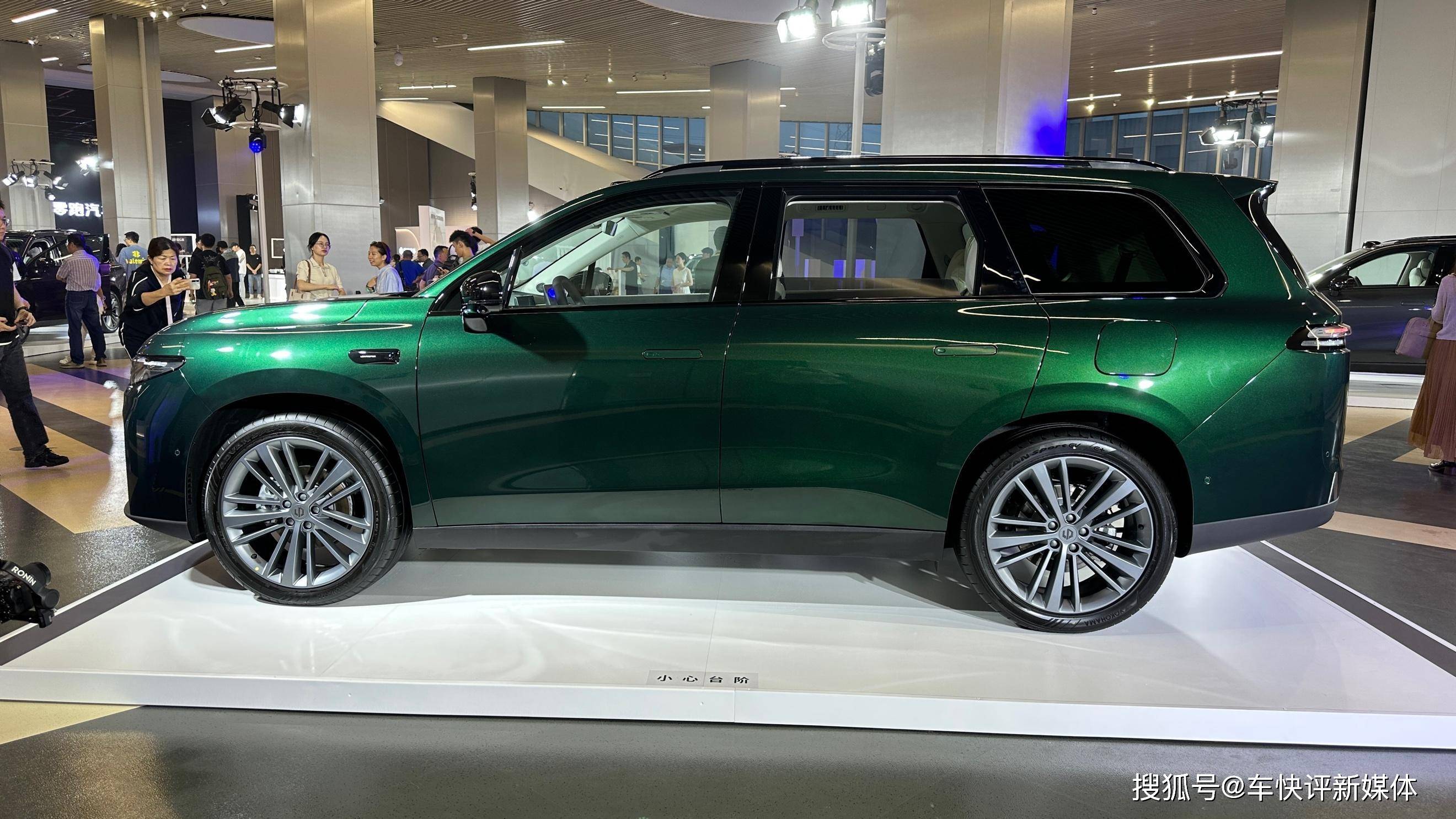 15.58万元起售的零跑C16，能否成为大6座SUV的一匹黑马？_搜狐汽车_搜狐网