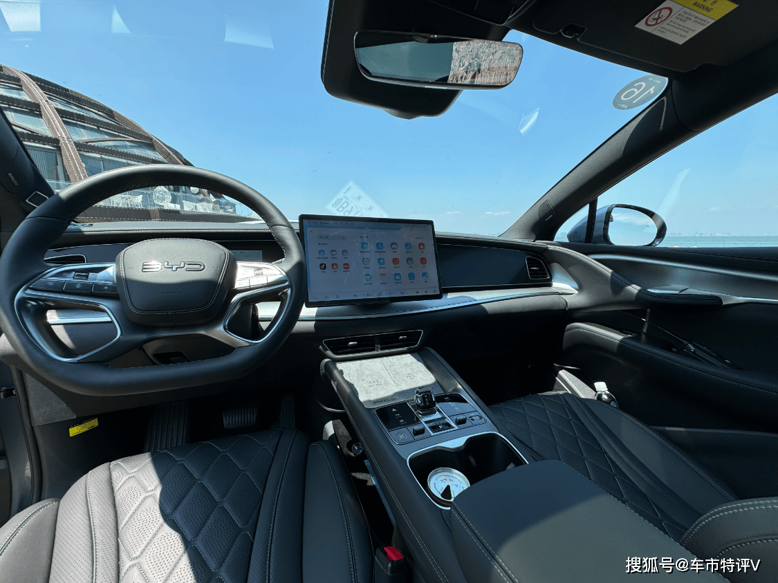 港城试驾比亚迪新车，海狮07EV打破行业壁垒，末端快充仅18分钟_搜狐汽车_搜狐网