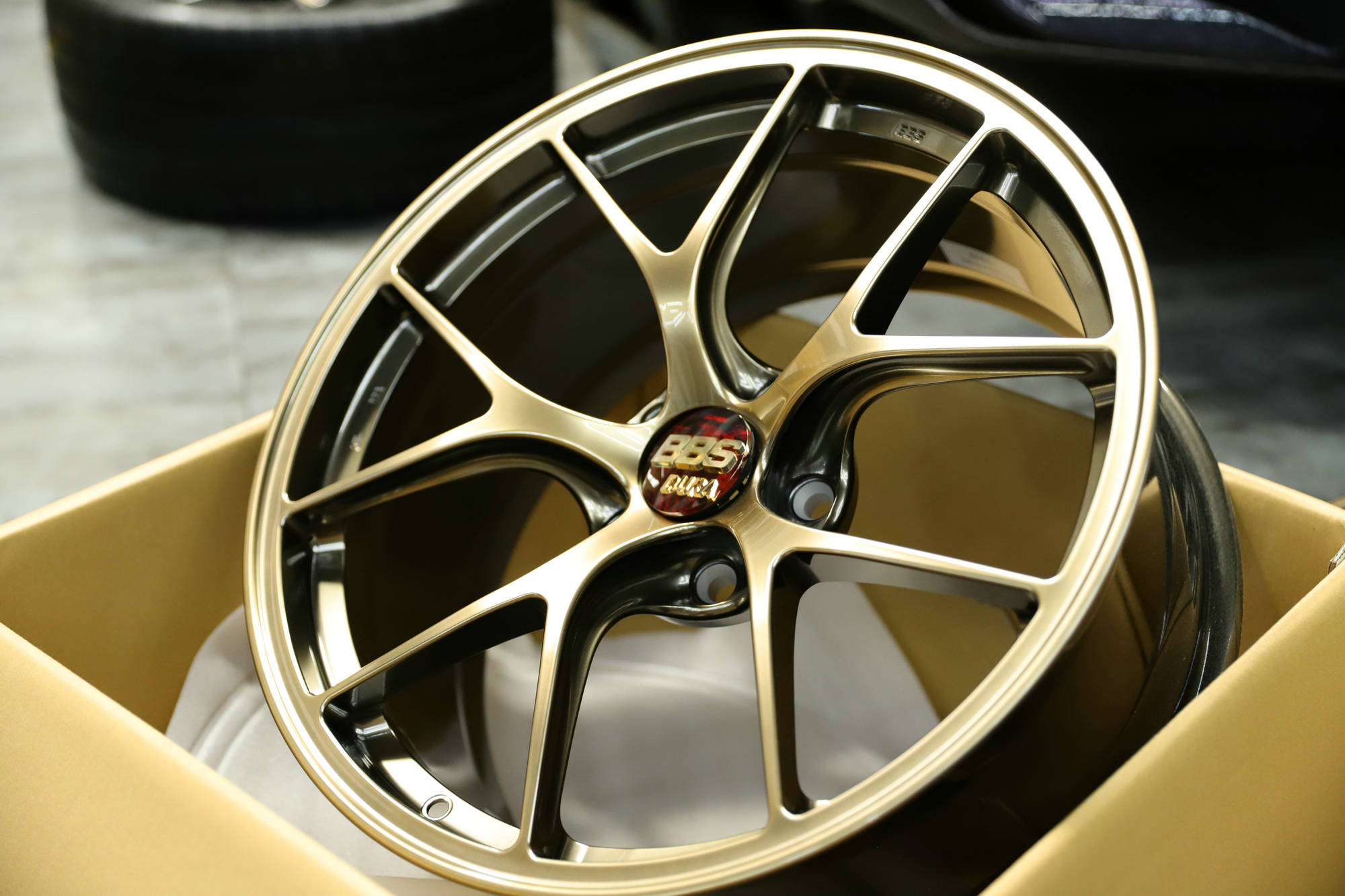 性能表现不凡且优雅动感，宝马M2的 BBS RI-D轮毂改装_搜狐汽车_搜狐网