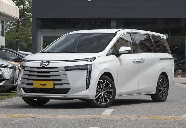 广汽传祺E8荣耀系列上市，搭2.0升油混系统，售价16.68-17.98万元_搜狐汽车_搜狐网