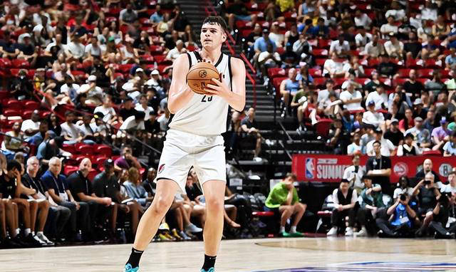 NBA／湖人有機會甩掉D’Angelo Russell和八村塁 但Deandre Ayton交易市場乏人問津 – 每天好日子