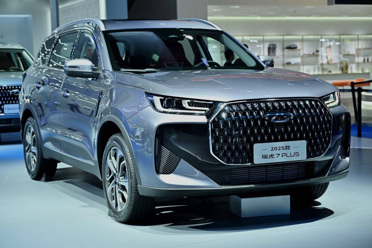 2025款瑞虎7 PLUS惊艳亮相成都车展，实现10万级SUV首搭8AT_搜狐汽车_搜狐网