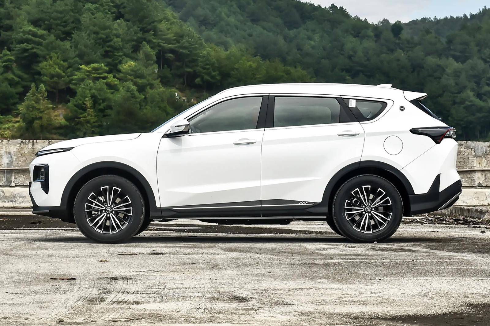 捷途山海L7正式上市 大家庭大七座电混SUV/售12.98万起_搜狐汽车_搜狐网