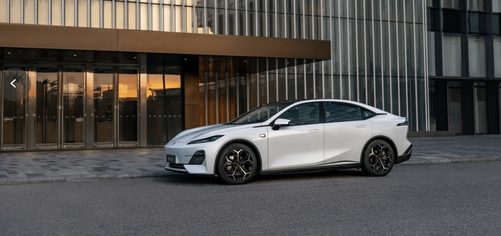 2025款SL03焕新上市，深蓝形成双轿车产品阵容_搜狐汽车_搜狐网