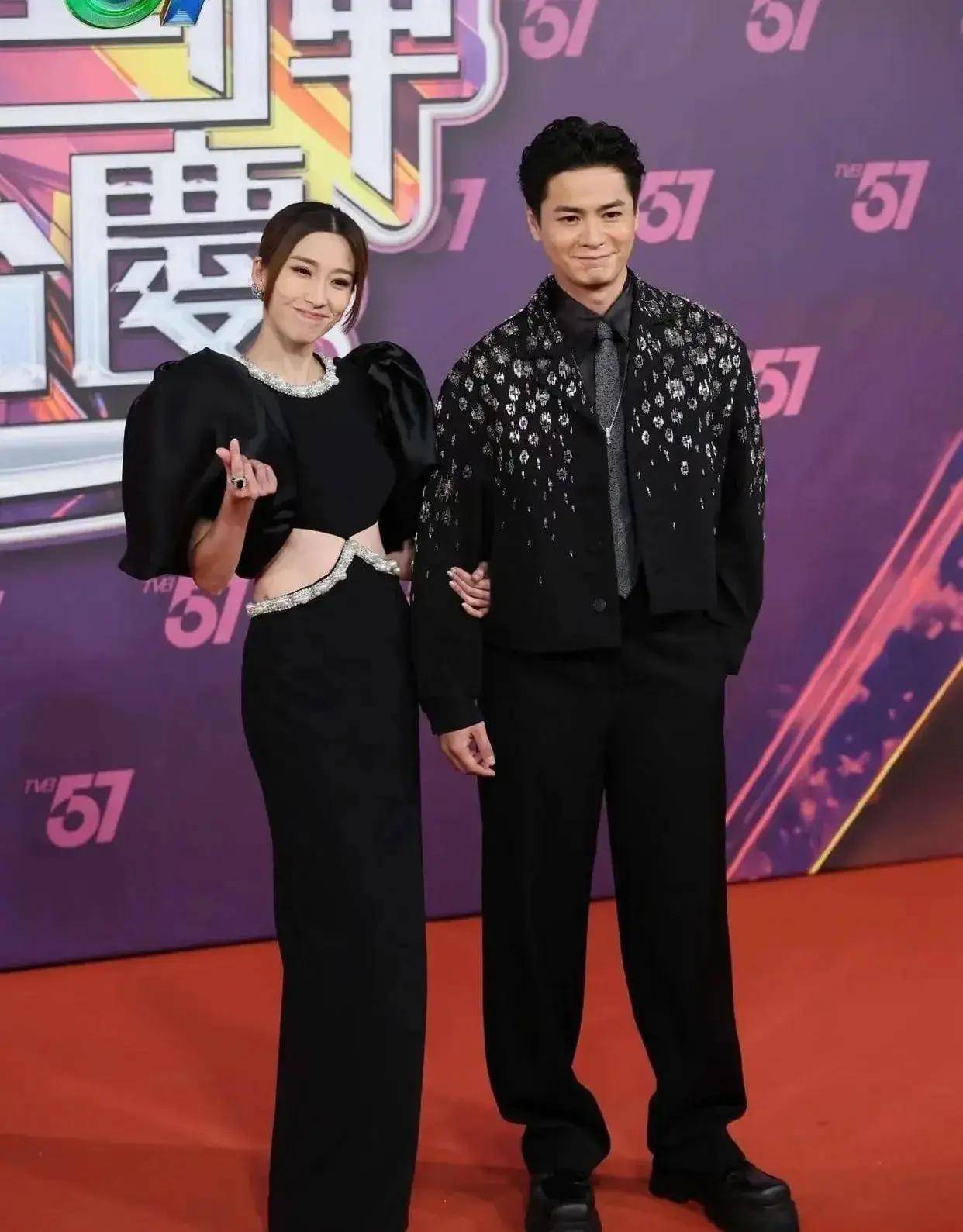 TVB 57周年台庆：红毯星光熠熠，10组CP 数陈山聪与蔡思贝最吸睛！_演技_观众们_角色