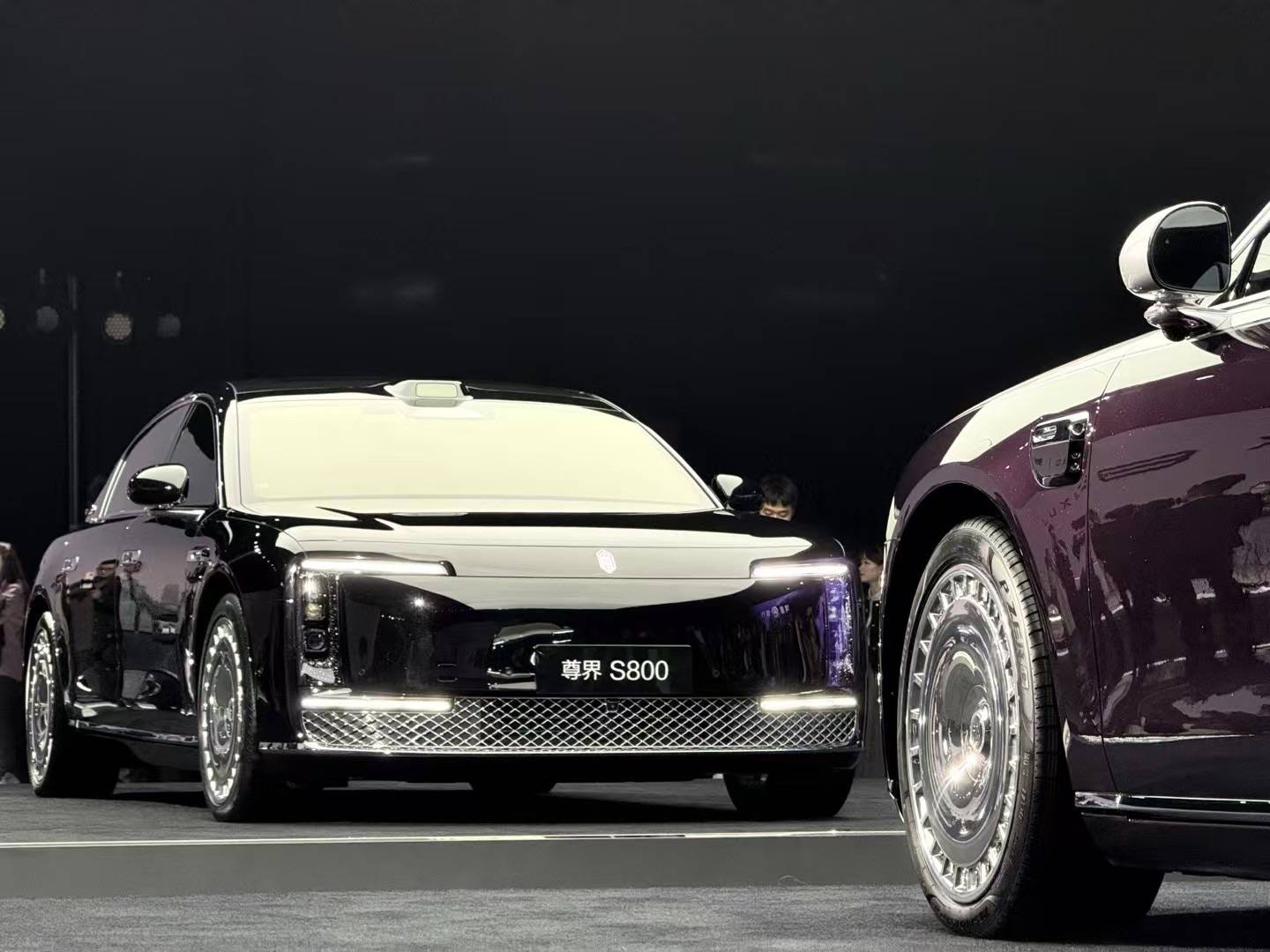 尊界S800首次公开亮相，价格预计100-150万元，预订意向金2万！_搜狐汽车_搜狐网