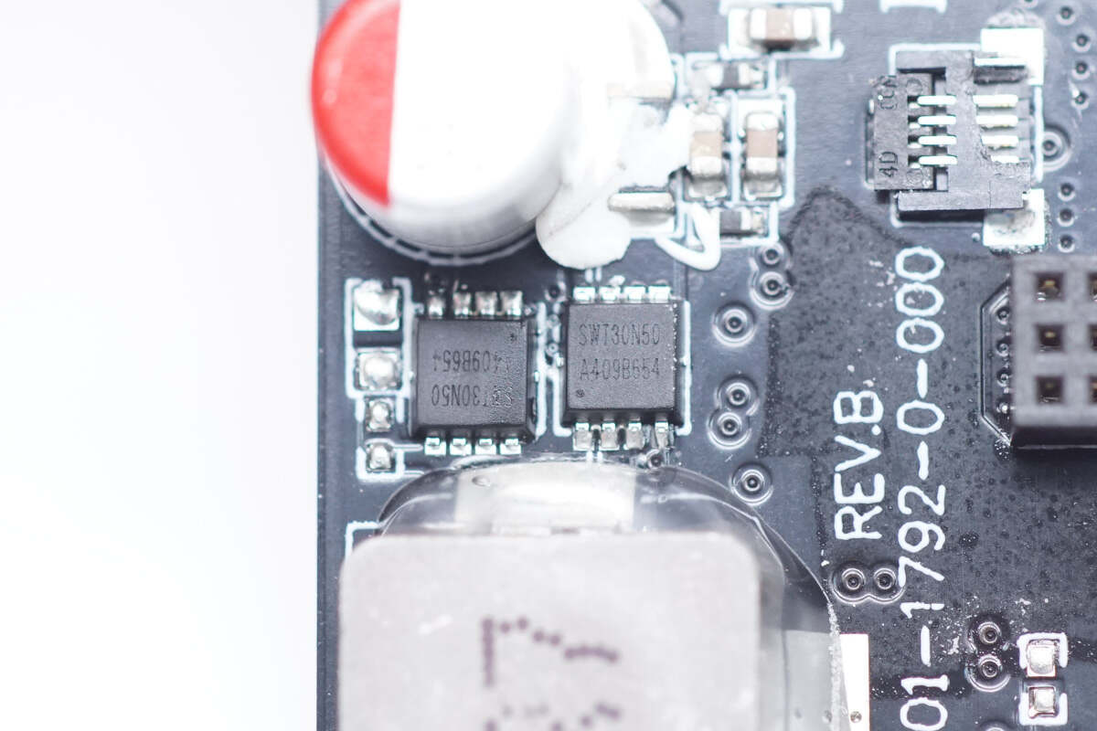 智融科技SW6306移动电源SOC方案获倍思采用，30W磁吸无线充电宝拆解_产品_设计_机身