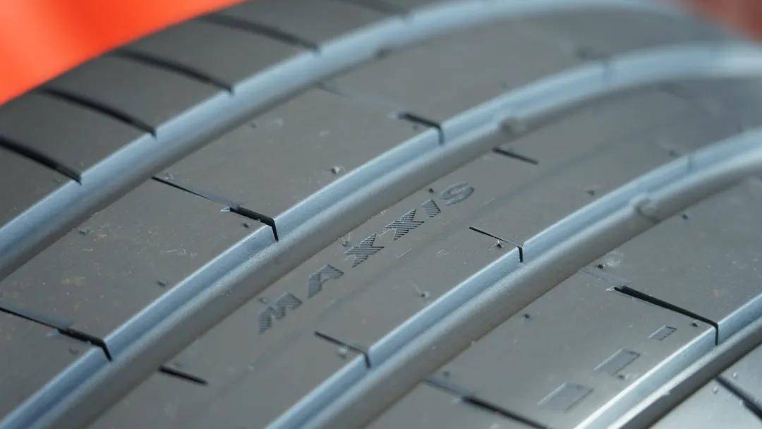 高端轮胎新霸主！深度驾乘体验玛吉斯VS6_搜狐汽车_搜狐网