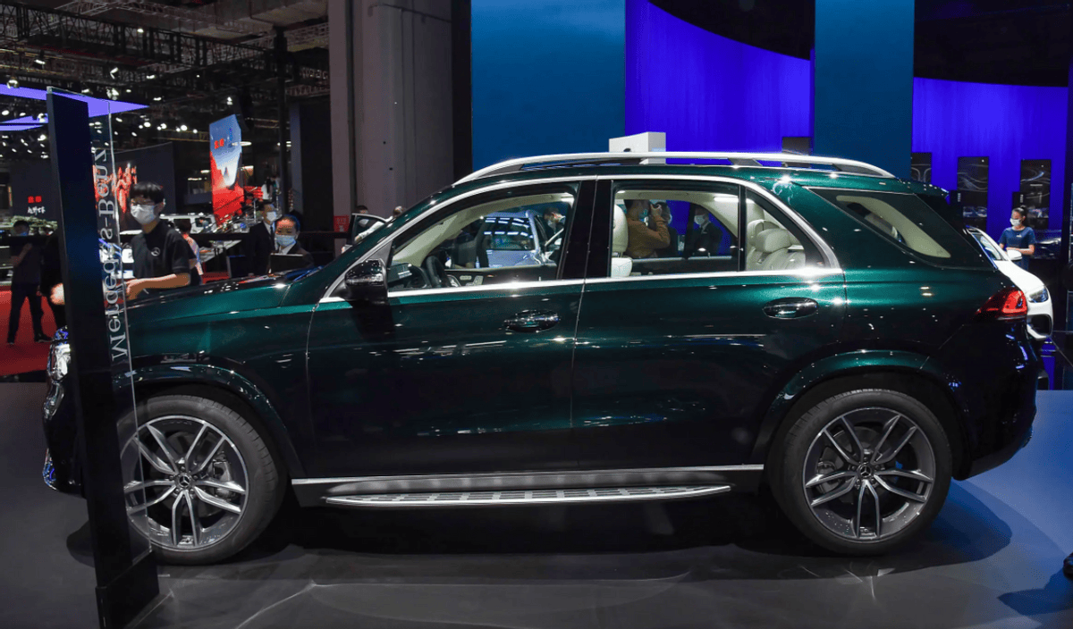 无视比亚迪,锁定PK华为问界M9!奔驰GLE新进展曝光,外观不再低调_搜狐汽车_搜狐网