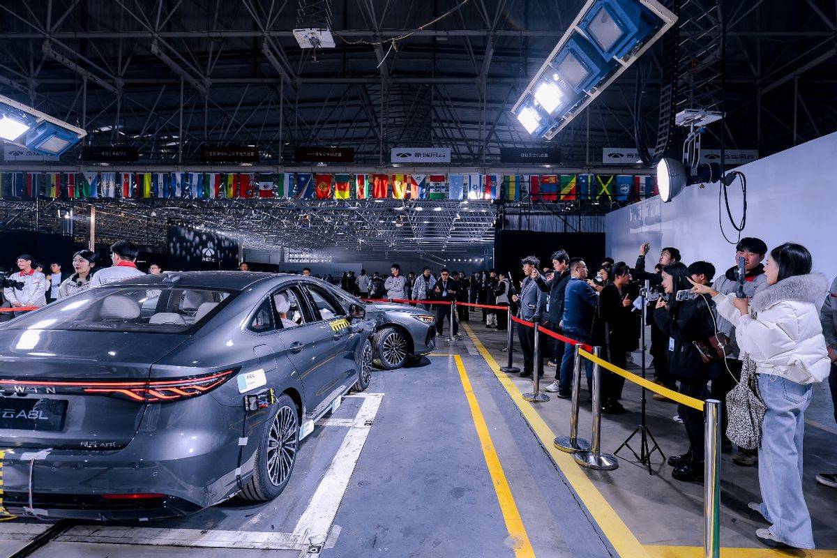 9.49万元起的风云A8L对比秦L，谁才是价值标杆？_搜狐汽车_搜狐网