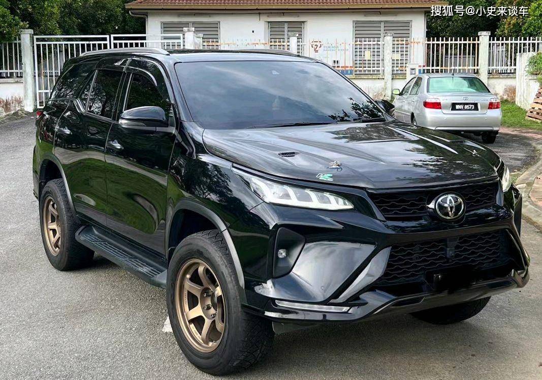 丰田穿越者四驱越野SUV亮相！或不超25万起售，搭载2.8T柴油+四驱_搜狐汽车_搜狐网