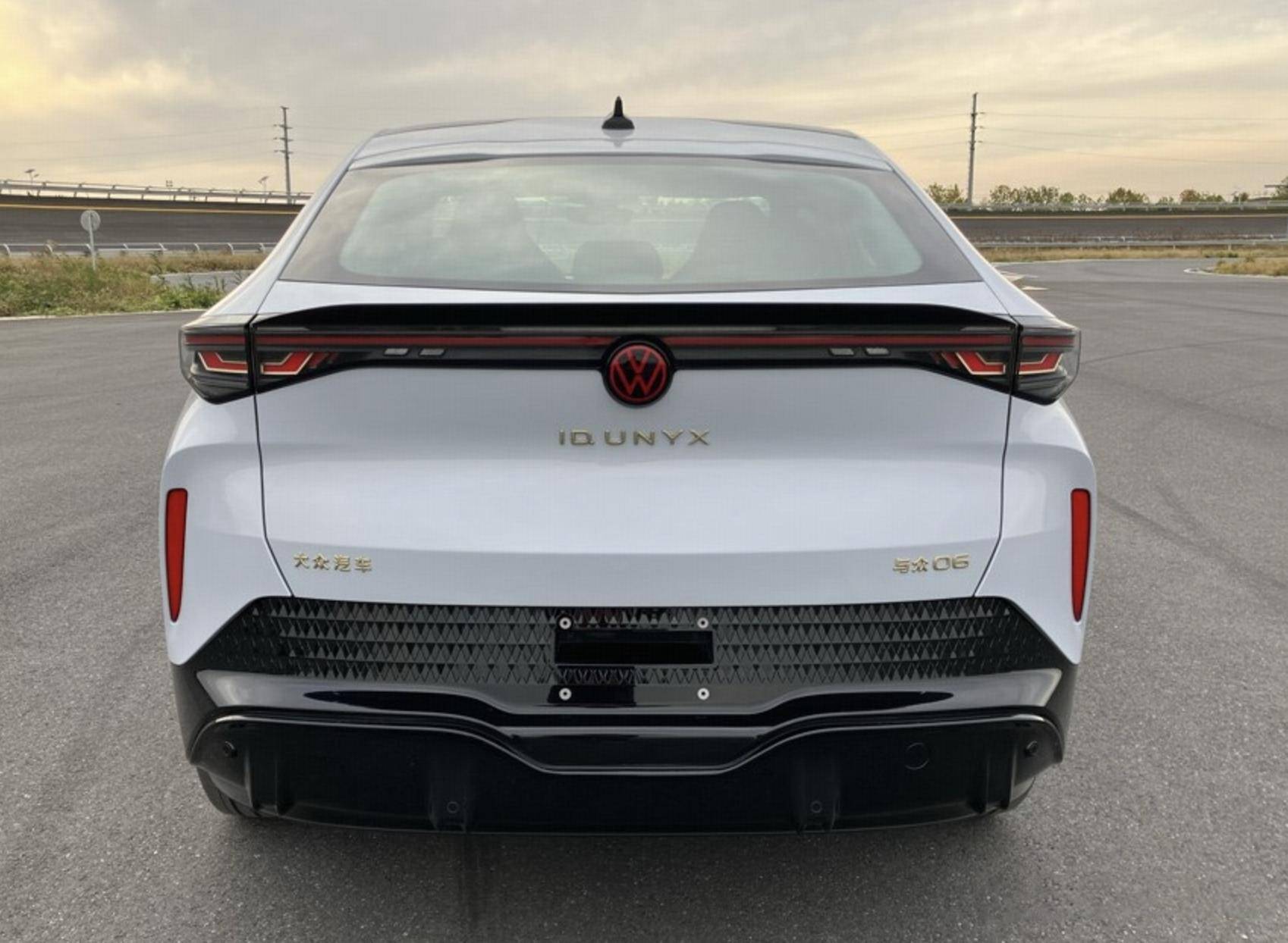 大众全新轿跑SUV，ID.与众06实车曝光，续航426公里_搜狐汽车_搜狐网