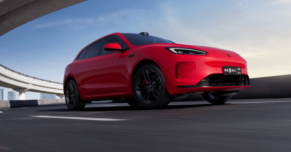 25万内热门新能源SUV怎么选？DeepSeek首推问界新M5_搜狐汽车_搜狐网