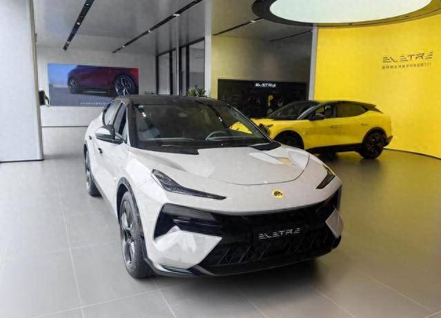 莲花 ELETRE 大揭秘：54.8万元起，如何实现百万级配置自由_搜狐汽车_搜狐网