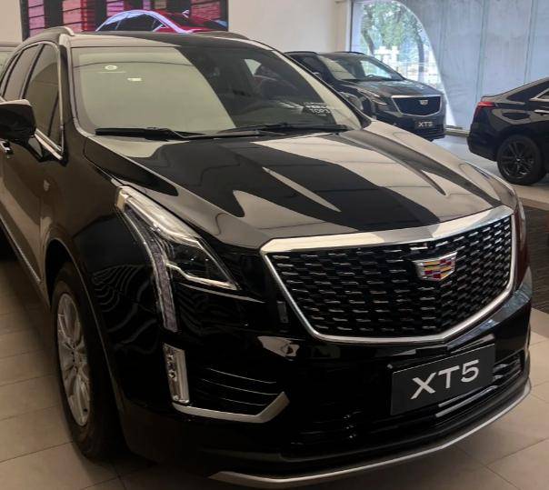 凯迪拉克“疯了”！XT5狂降50000，2.0T+9AT四驱_搜狐汽车_搜狐网