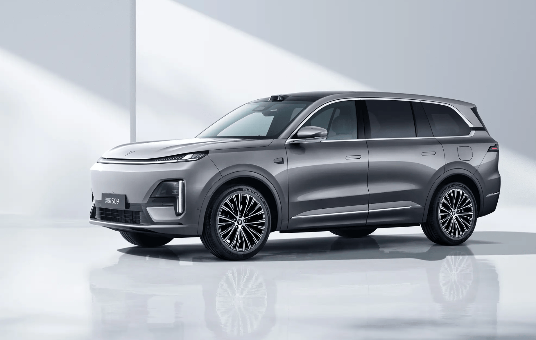 “L9”家族再添猛将，吉利银河L9 20万起售瞄准深蓝S09？_搜狐汽车_搜狐网