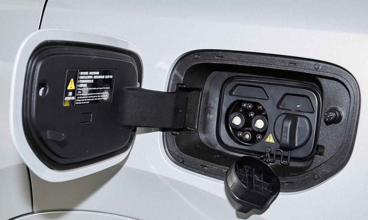 深蓝S09与理想L9，谁才是真正的家用巨无霸？_搜狐汽车_搜狐网