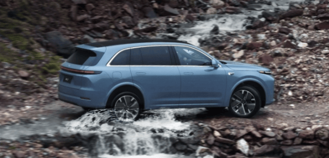 领克09EM-P大五座和理想L7，SUV你选哪个方向？_搜狐汽车_搜狐网