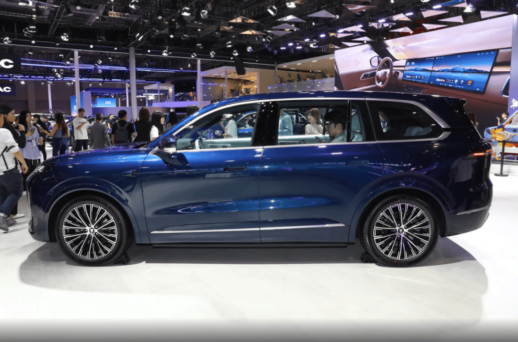 补后20.49万起，配置相当+华为乾崑ADS 3.0，深蓝S09与理想L9该如何选_搜狐汽车_搜狐网