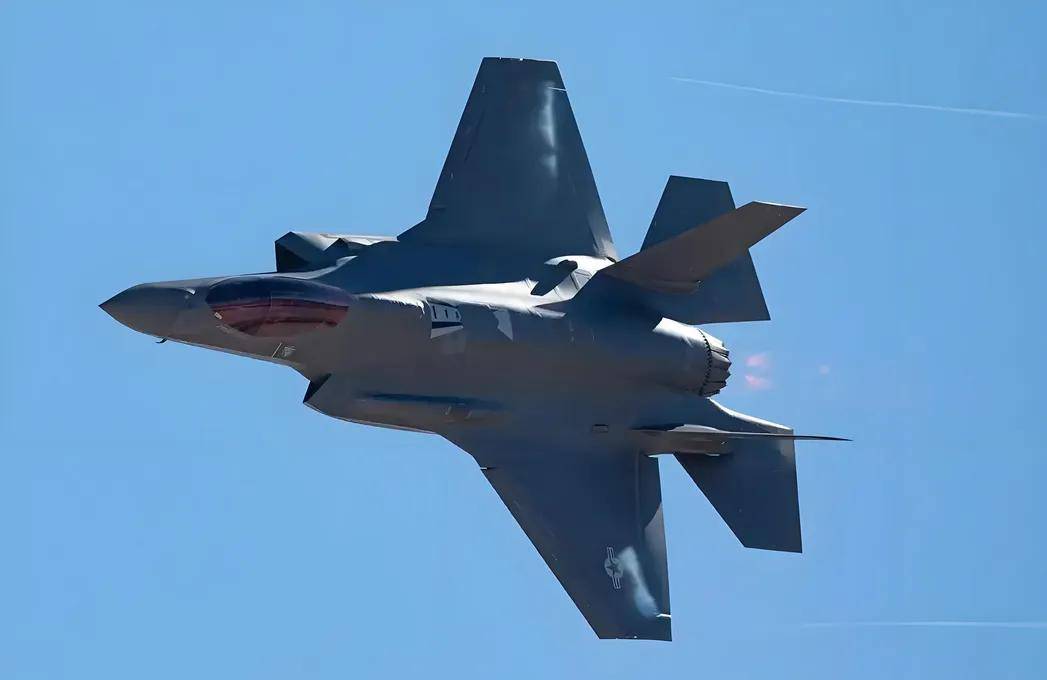 中国公开出售全球顶尖预警机，800里锁定F35，欧美眼红，巴铁想买 - 军事纵横