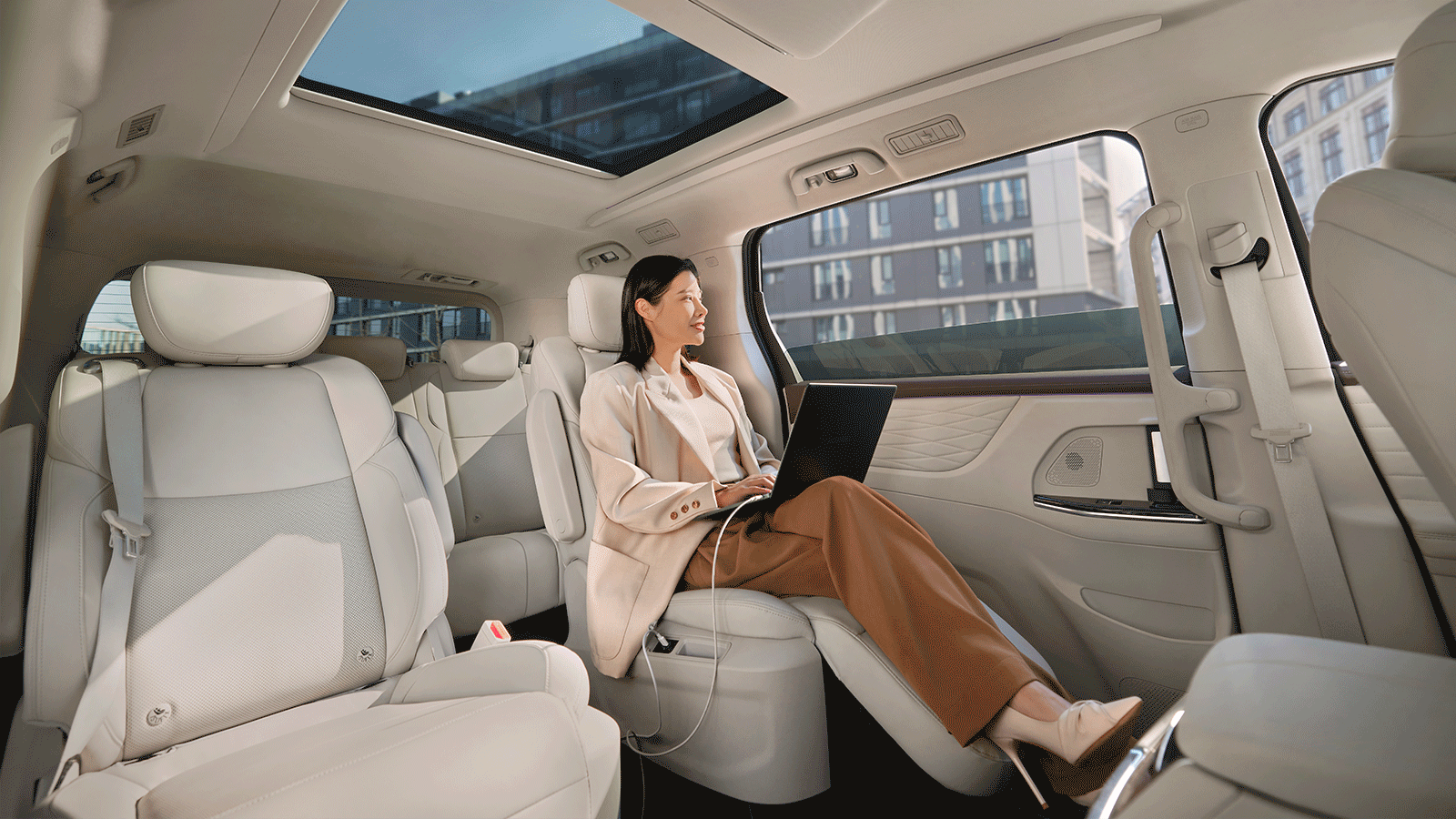 续航1250公里实测封神！江淮瑞风RF8 PHEV颠覆混动MPV价值认知_搜狐汽车_搜狐网