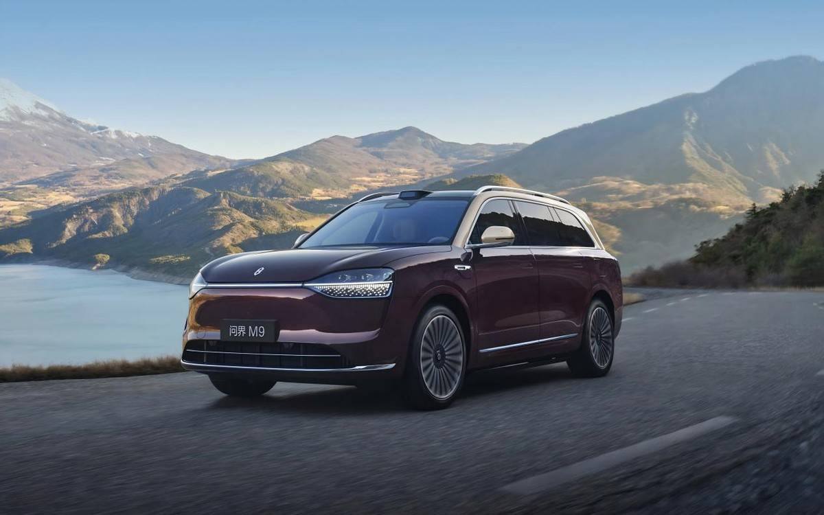 问界M9全系7月OTA公测 智能动态光毯等8项升级开启全新体验_搜狐汽车_搜狐网