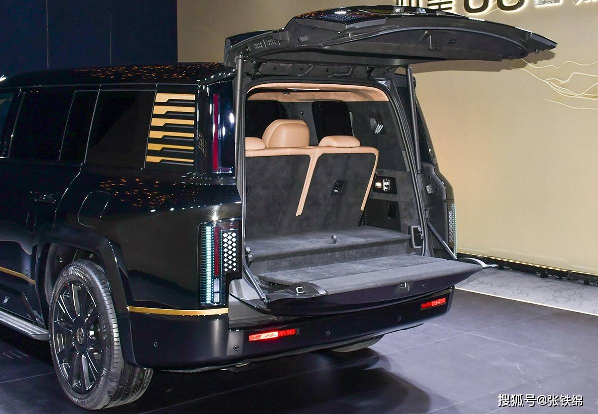 仰望U8L鼎世版实车亮相，车长5400mm，2+2+2座椅，年内上市_搜狐汽车_搜狐网