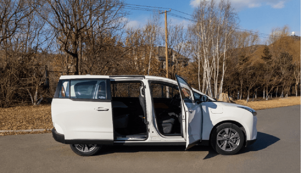 吉利睿蓝8、奔腾NAT、北汽王牌M7三车PK，谁才是“全能MPV”最优选？_搜狐汽车_搜狐网