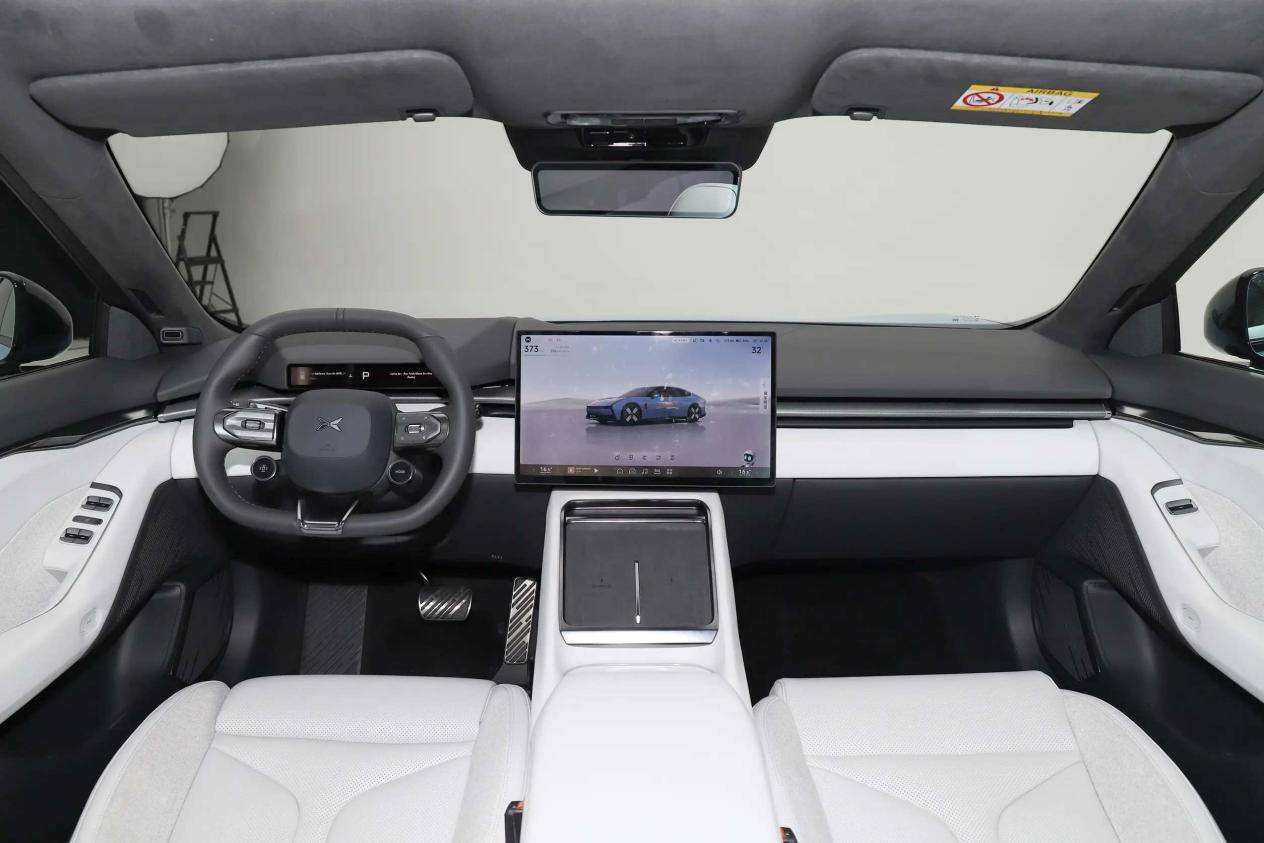 新款小鹏P7来袭，纯电续航700km+，全域支持800V高压快充，能买吗？_搜狐汽车_搜狐网