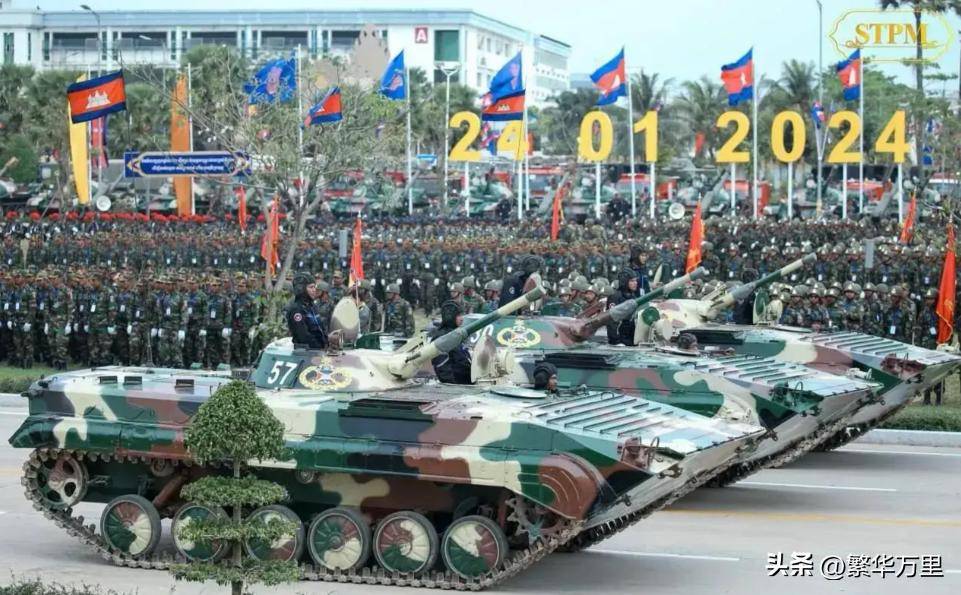 056C型护卫舰，1800吨级，对比现役056A型，到底有多强悍？_解放军海军_舰艇_系列